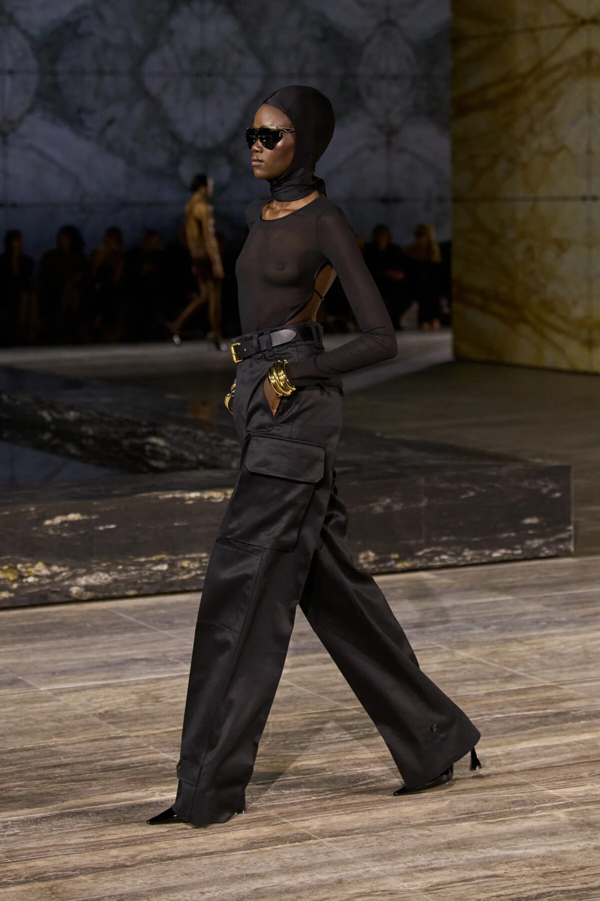 A Bit of a Stretch: The Elongated Silhouette - Black Diamond
